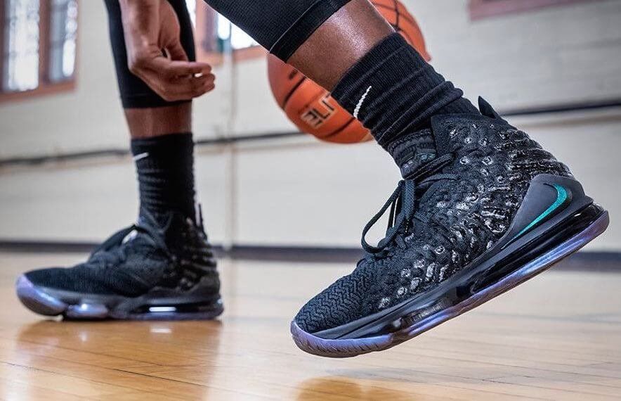 Lebron 17 black store